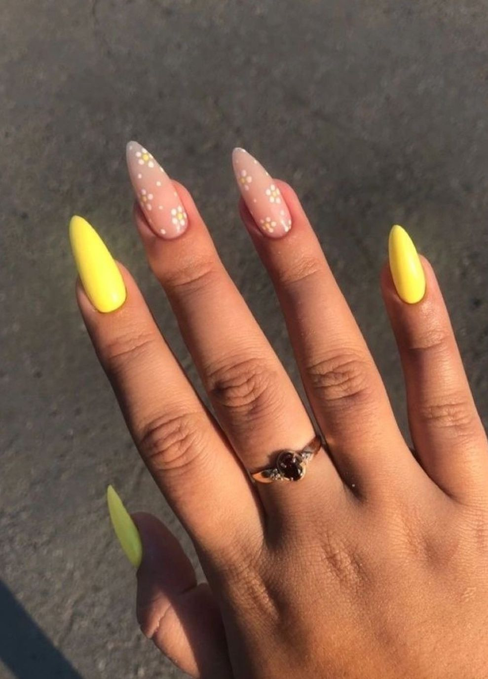 Накладные ногти со скотчем и пилочкой желтые 24 шт 088 Nails ‣ Цена 185 грн ‣ Купить в интернет